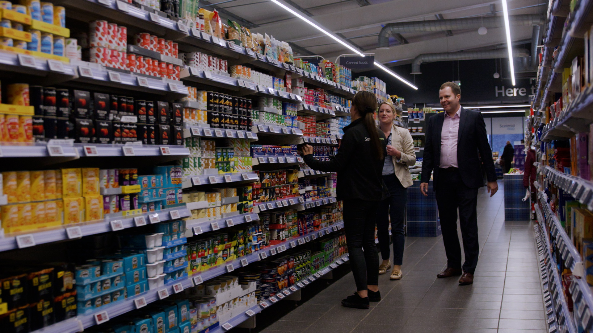 Is It Worth It to Install Digital Price Tags for Retail Stores? | SOLUM ESL