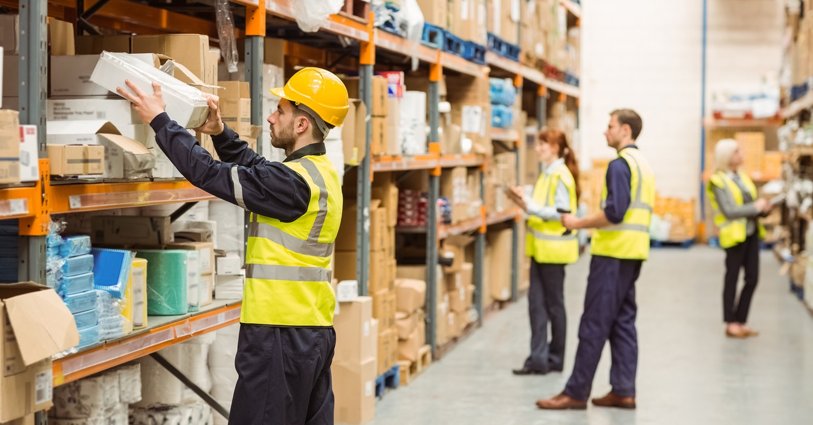 How Do Electronic Shelf Labels Enhance Order Picking?