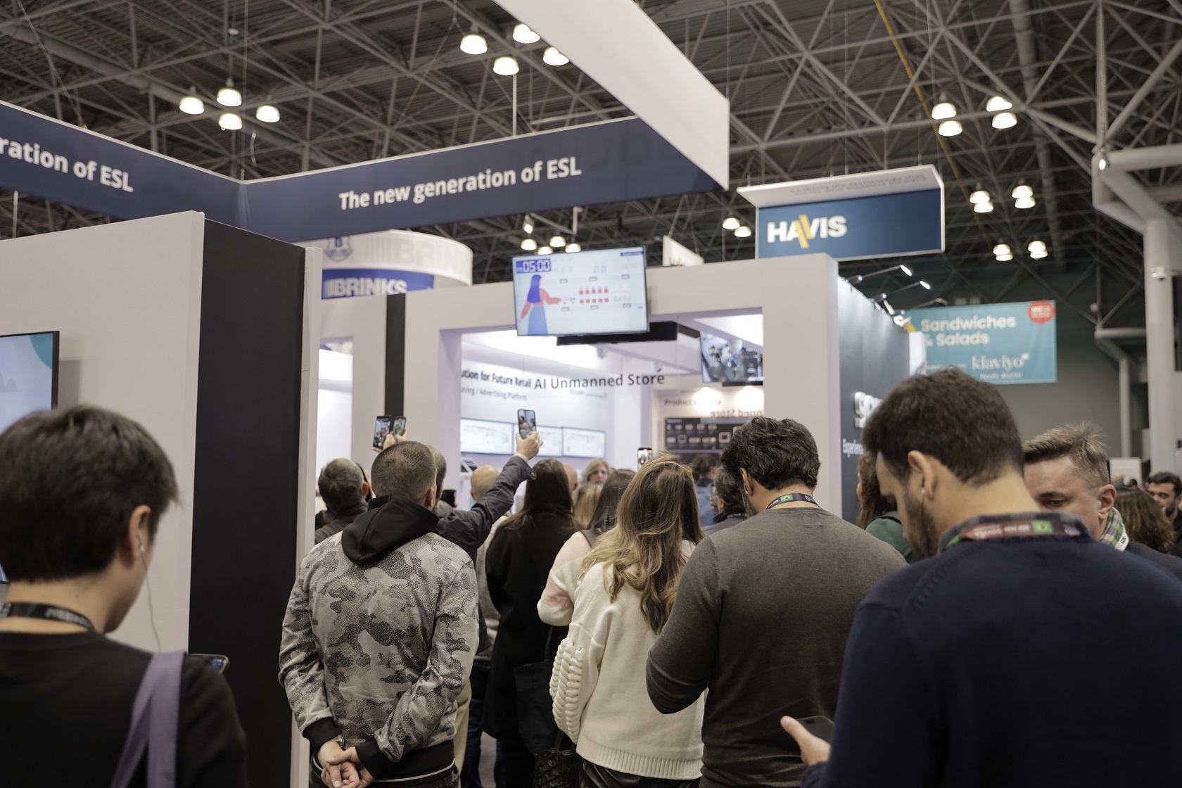 SOLUM’s Newton PRO Debuts at NRF 2024 | SOLUM