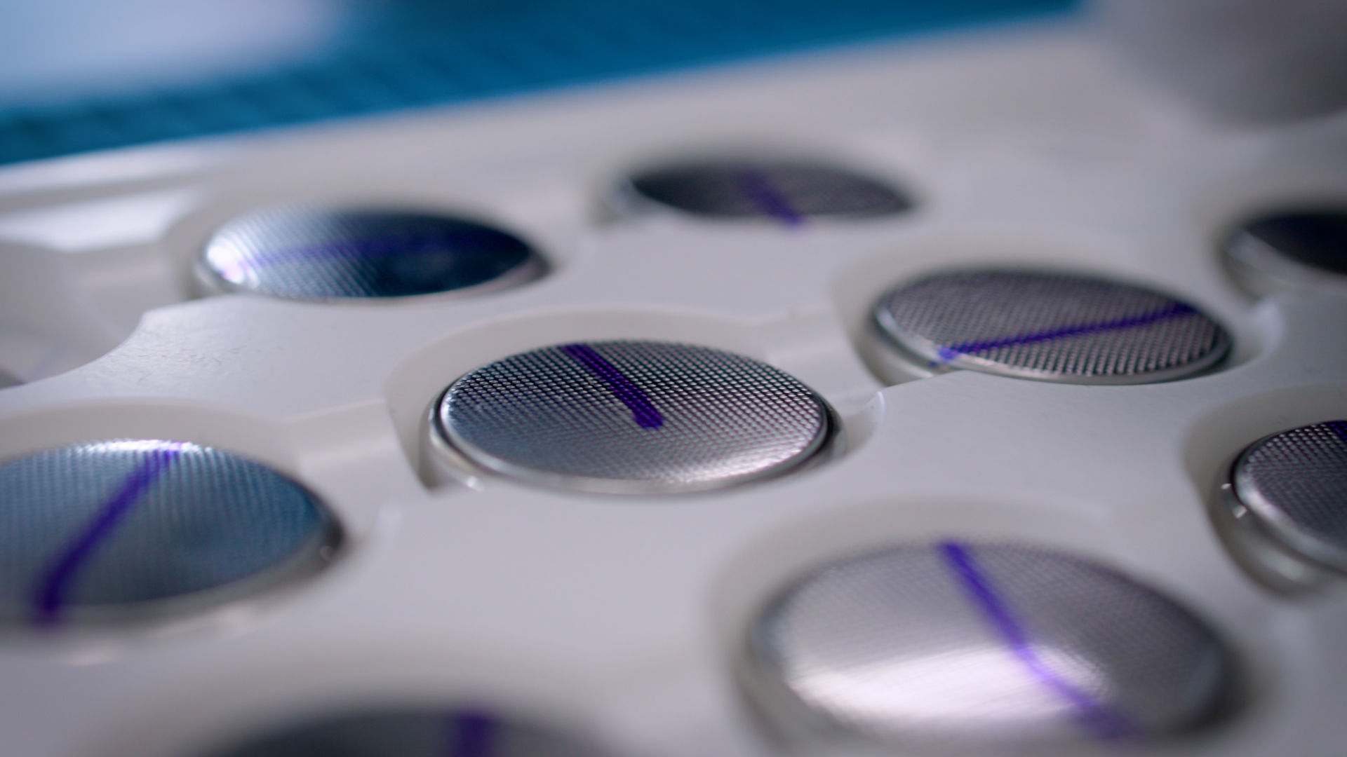 ESL 101: What Powers an Electronic Shelf Label? | SOLUM ESL